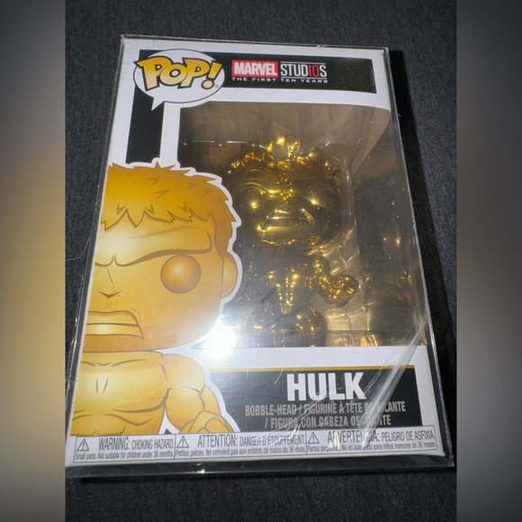 Funko | Toys | Funko Pop Marvel Studios Gold Chrome Hulk 379 Vinyl ...